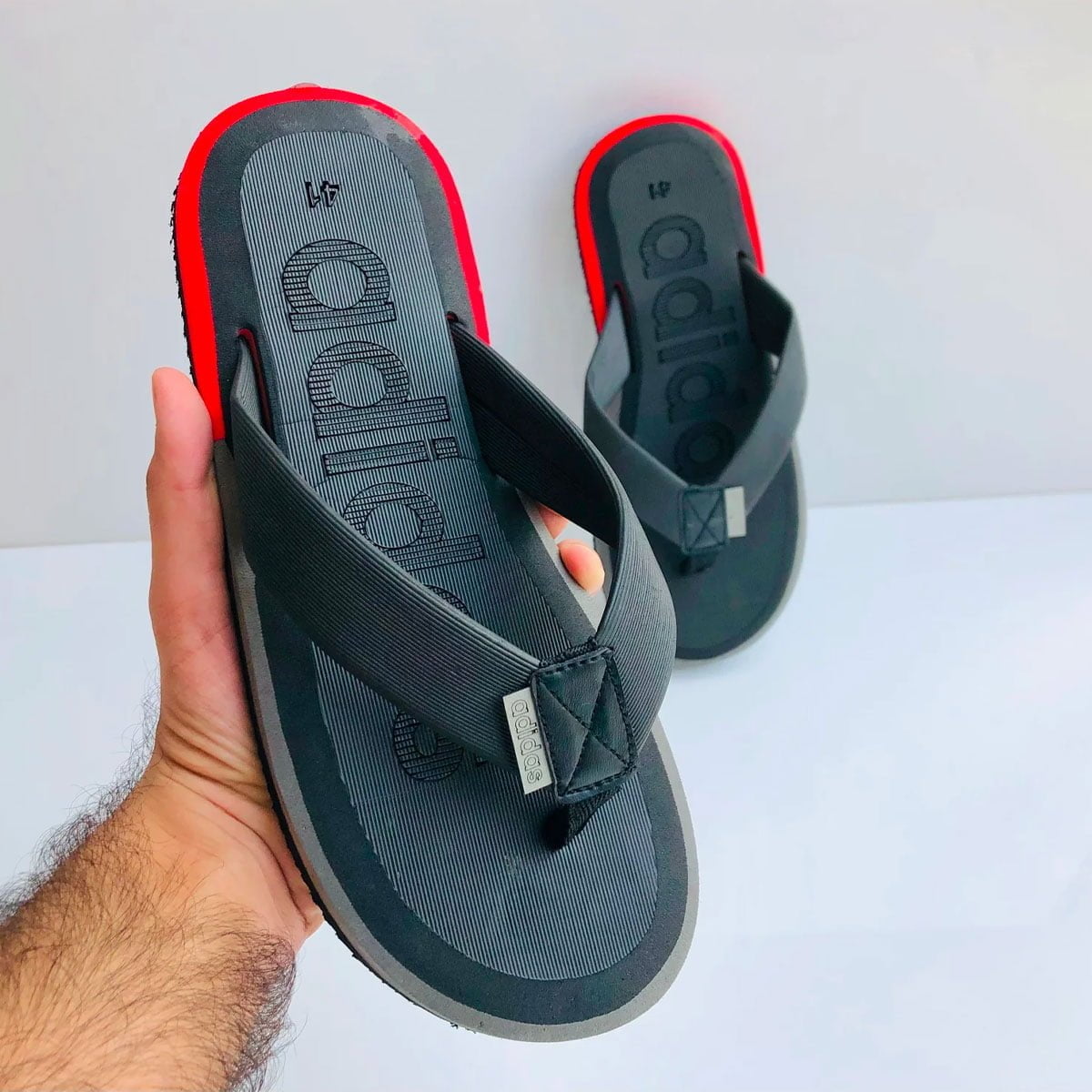 FF-001 - Stylish Black-Red FlipFlop - MochiMax